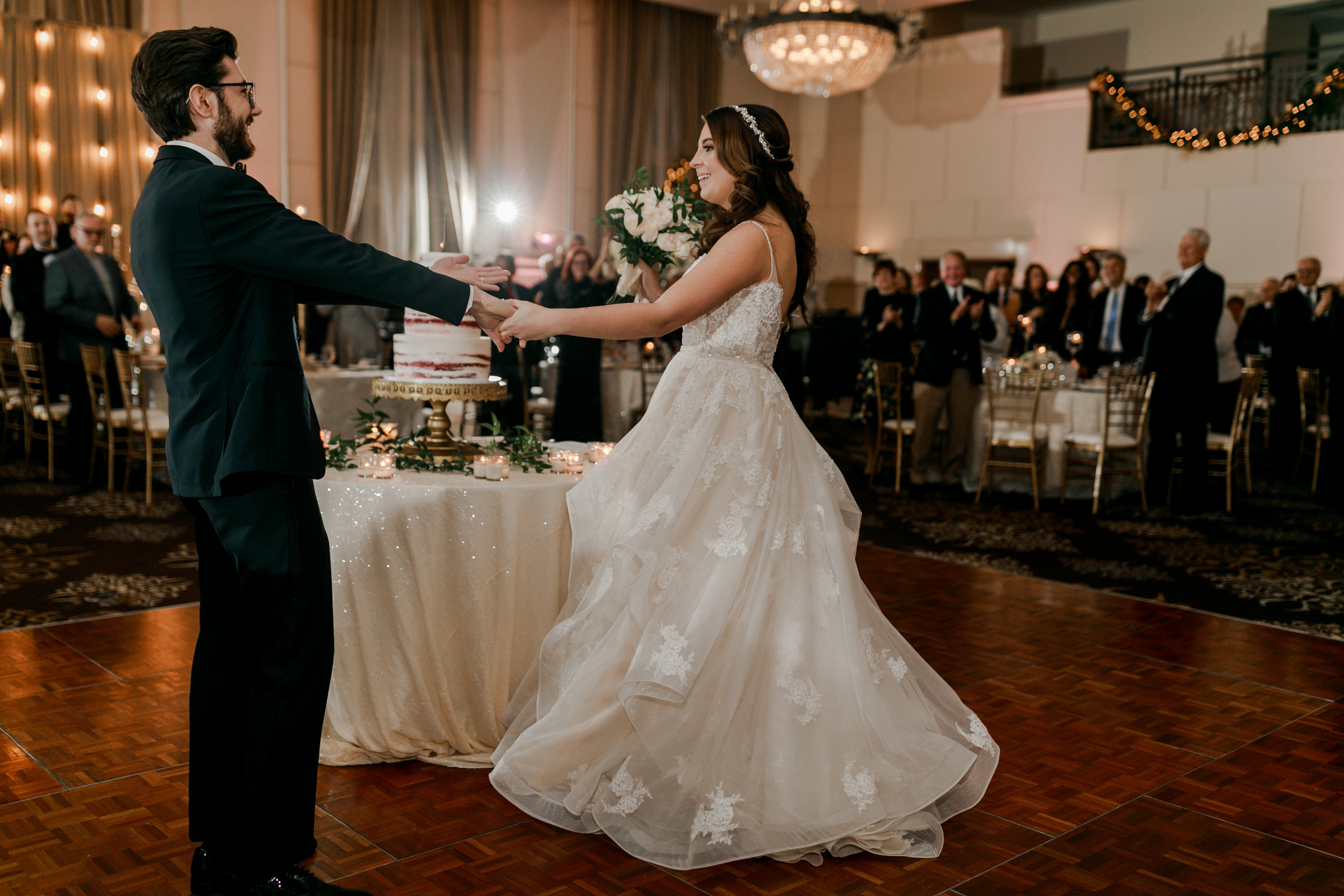 LINDSEY + MATTHEW, jam handy detroit wedding - amber-marie-photography.com