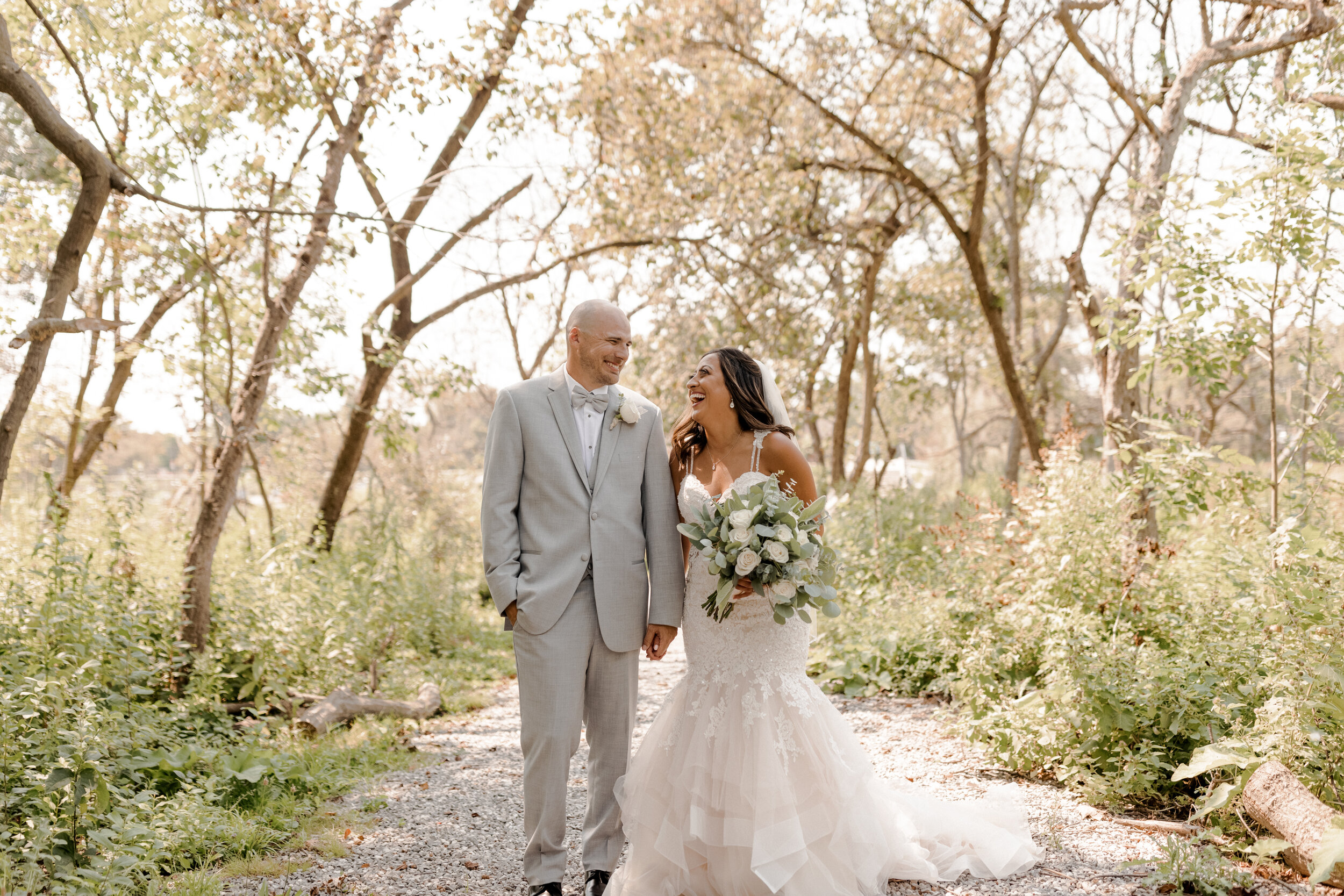 MARIA + NEIL, backyard grosse pointe wedding - amber-marie-photography.com