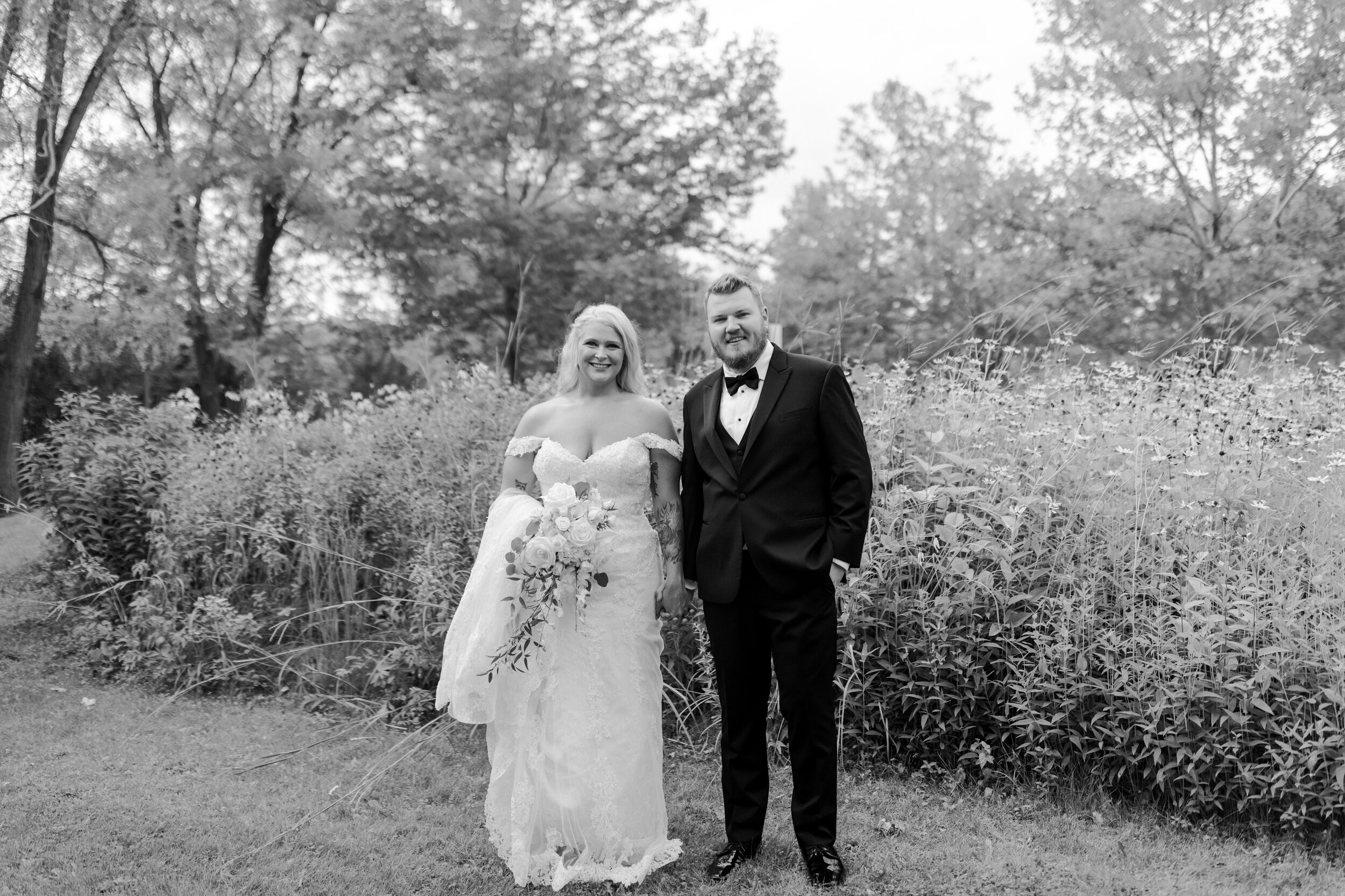 MARIA + NEIL, backyard grosse pointe wedding - amber-marie-photography.com
